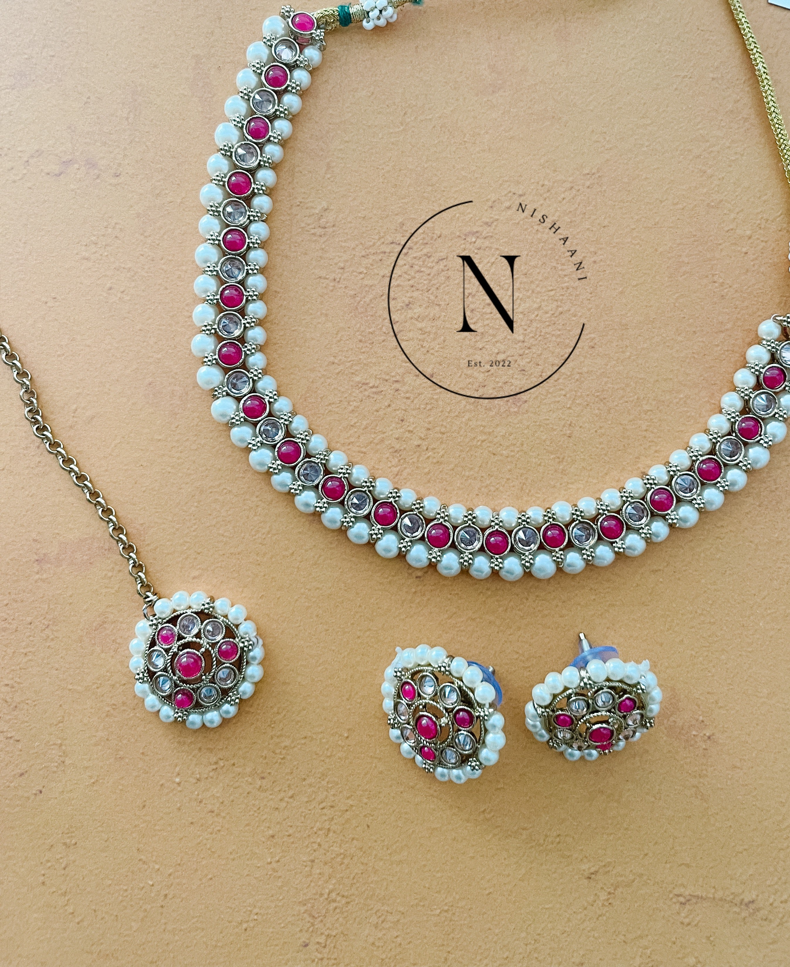 Pearly Girl – Nishaani